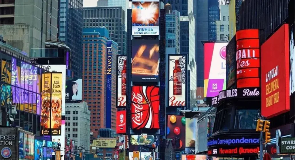 What are the advantages that outdoor LED signs bring to enterprises ...